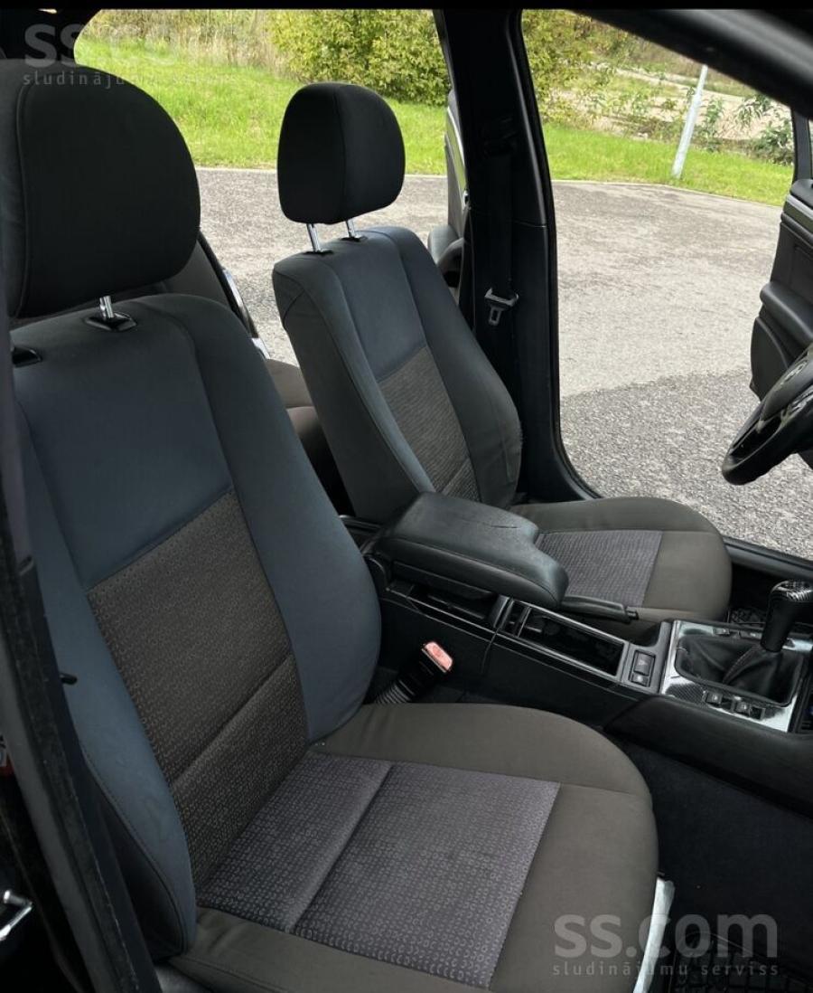 Black BMW 320 2003 in Daugavpils, with an engine capacity of 2.00 L and mileage of 399 thousand km for 2990 €, photo 13 on AUTOMOTO.COM.LV