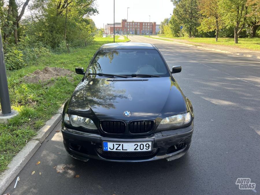 Black BMW 320 2003 in Kaunas, with an engine capacity of 2.00 L and mileage of 405 thousand km for 1300 €, photo 3 on AUTOMOTO.COM.LV