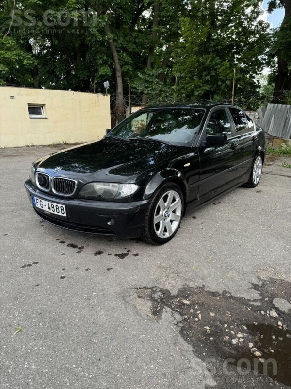 Black BMW 320 2004 in Riga, with an engine capacity of 2.00 L and mileage of 349 thousand km for 1900 €, photo 1 on AUTOMOTO.COM.LV