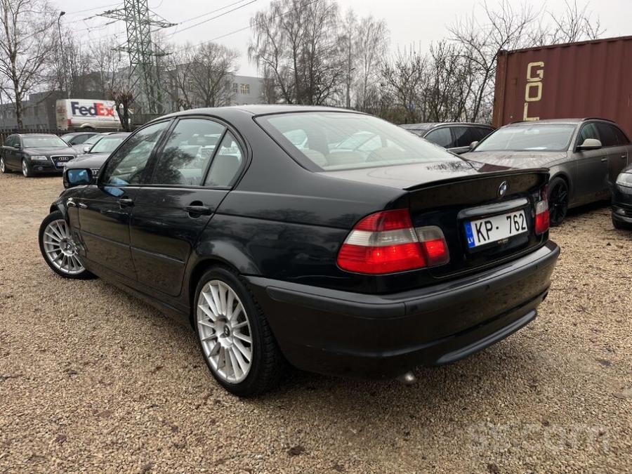 Black BMW 320 2004 in Riga, with an engine capacity of 2.00 L and mileage of 330 thousand km for 3990 €, photo 5 on AUTOMOTO.COM.LV