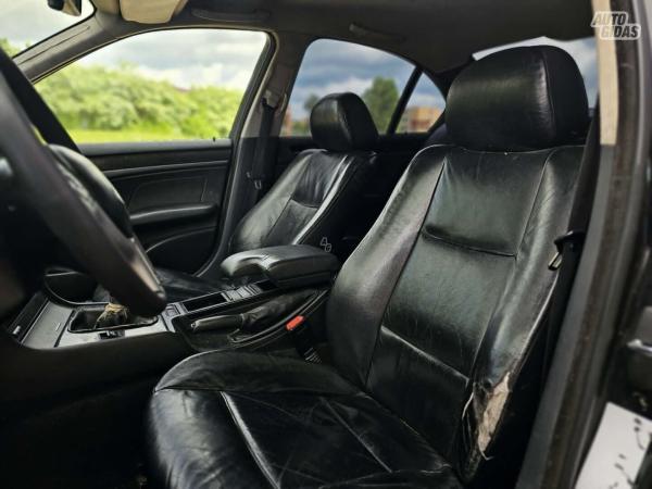 Black BMW 320 2004 in Vilnius, with an engine capacity of 2.00 L and mileage of 350 thousand km for 1100 €, photo 8 on AUTOMOTO.COM.LV
