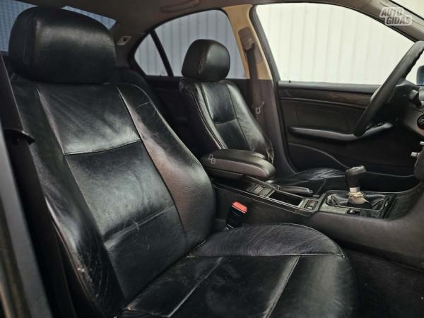 Black BMW 320 2004 in Vilnius, with an engine capacity of 2.00 L and mileage of 350 thousand km for 1100 €, photo 9 on AUTOMOTO.COM.LV