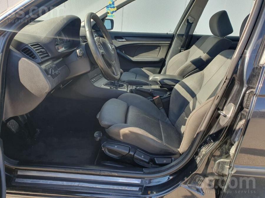 Black BMW 320 2004 in Ogre, with an engine capacity of 2.00 L and mileage of 247 thousand km for 3300 €, photo 9 on AUTOMOTO.COM.LV