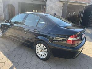 Melns BMW 320 2004 Marijampole, ar dzinēja tilpumu 2.00 L un nobraukumu 280 tūkst. km par 2450 €, foto 7 vietnē AUTOMOTO.COM.LV