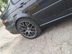 Black BMW 320 2004 in Pakruojis, with an engine capacity of 2.00 L and mileage of 315 thousand km for 1800 €, photo 16 on AUTOMOTO.COM.LV