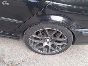 Black BMW 320 2004 in Pakruojis, with an engine capacity of 2.00 L and mileage of 315 thousand km for 1800 €, photo 17 on AUTOMOTO.COM.LV