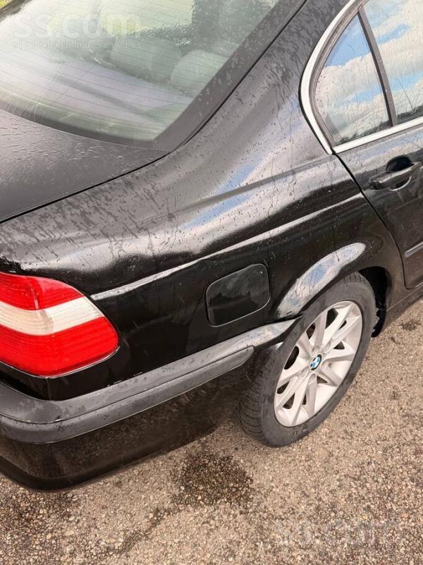 Melns BMW 320 2004 Daugavpils, ar dzinēja tilpumu 2.00 L un nobraukumu 372 tūkst. km par 1999 €, foto 6 vietnē AUTOMOTO.COM.LV