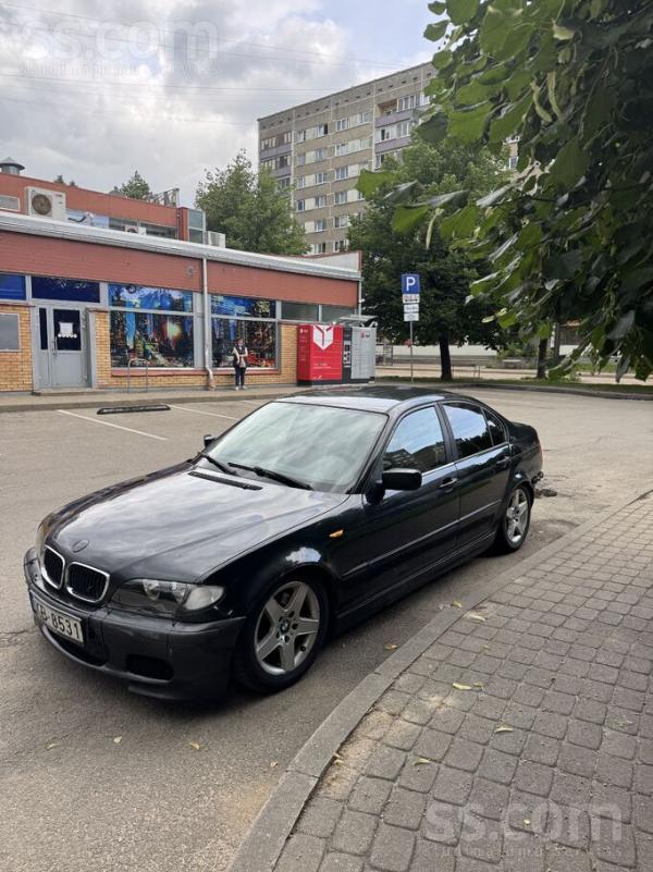 Melns BMW 320 2004 Rīga, ar dzinēja tilpumu 2.00 L un nobraukumu 338 tūkst. km par 1900 €, foto 1 vietnē AUTOMOTO.COM.LV