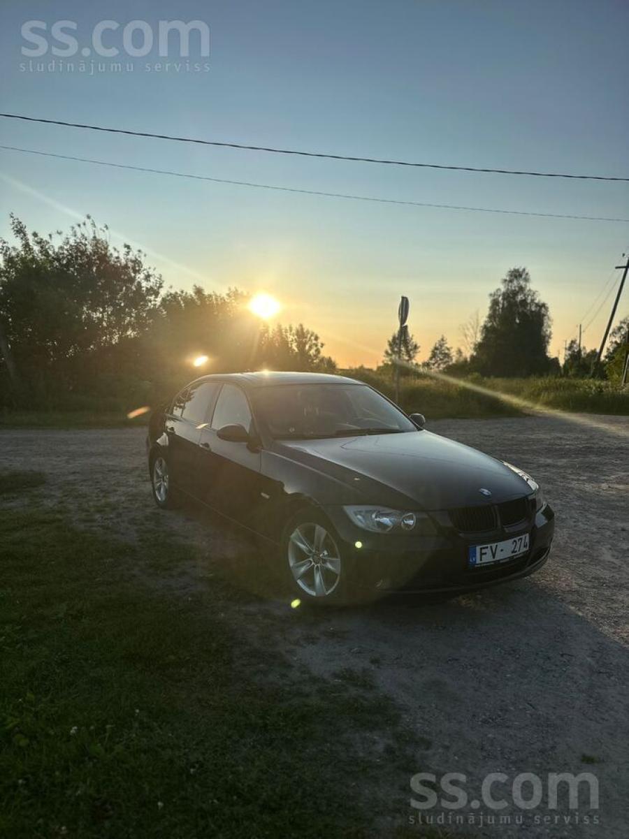Melns BMW 320 2005 Jelgava, ar dzinēja tilpumu 2.00 L un nobraukumu 223 tūkst. km par 2700 €, foto 1 vietnē AUTOMOTO.COM.LV