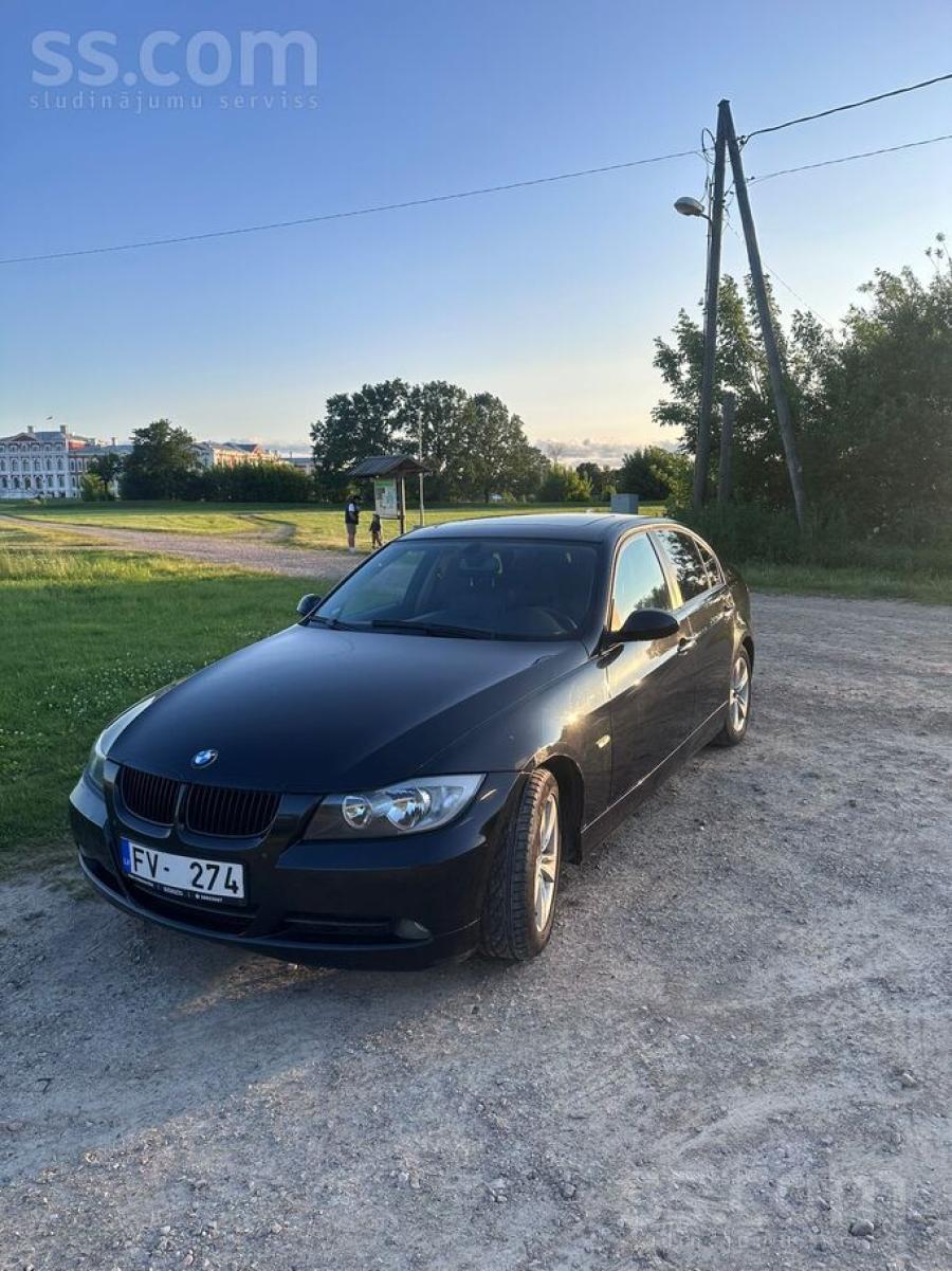 Melns BMW 320 2005 Jelgava, ar dzinēja tilpumu 2.00 L un nobraukumu 223 tūkst. km par 2700 €, foto 4 vietnē AUTOMOTO.COM.LV