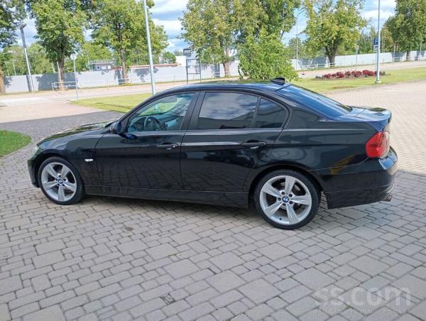 Melns BMW 320 2005 Rīga, ar dzinēja tilpumu 2.00 L un nobraukumu 230 tūkst. km par 2500 €, foto 1 vietnē AUTOMOTO.COM.LV