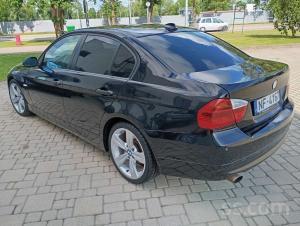 Melns BMW 320 2005 Rīga, ar dzinēja tilpumu 2.00 L un nobraukumu 230 tūkst. km par 2500 €, foto 3 vietnē AUTOMOTO.COM.LV
