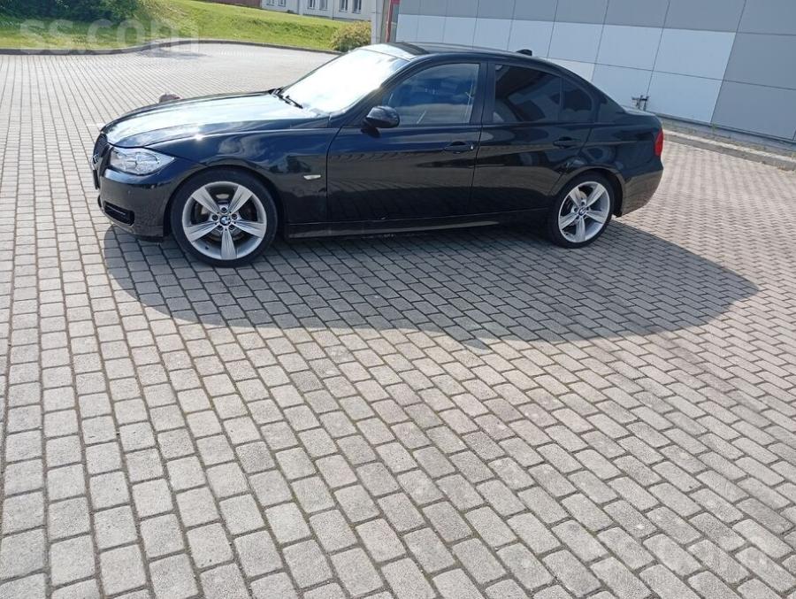 Melns BMW 320 2005 Rīga, ar dzinēja tilpumu 2.00 L un nobraukumu 259 tūkst. km par 2850 €, foto 5 vietnē AUTOMOTO.COM.LV