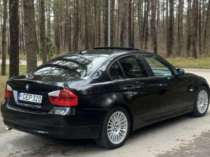 Black BMW 320 2005 in Vilnius, with an engine capacity of 2.00 L and mileage of 223 thousand km for 3200 €, photo 4 on AUTOMOTO.COM.LV