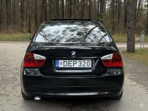 Black BMW 320 2005 in Vilnius, with an engine capacity of 2.00 L and mileage of 223 thousand km for 3200 €, photo 5 on AUTOMOTO.COM.LV