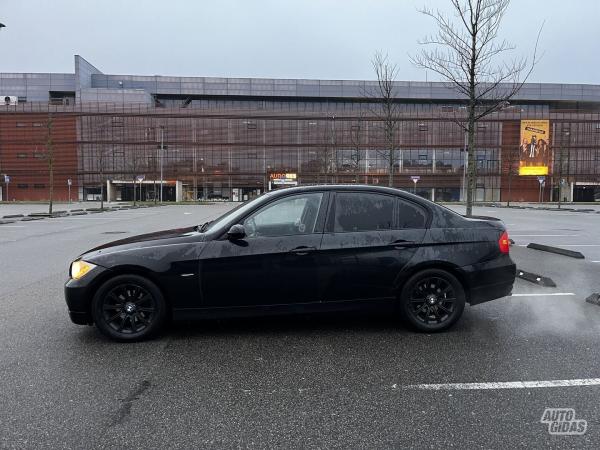 Black BMW 320 2005 in Klaipeda, with an engine capacity of 2.00 L and mileage of 248 thousand km for 2900 €, photo 2 on AUTOMOTO.COM.LV