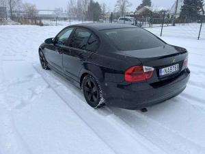 Black BMW 320 2005 in Kaunas, with an engine capacity of 2.00 L and mileage of 416 thousand km for 2600 €, photo 7 on AUTOMOTO.COM.LV