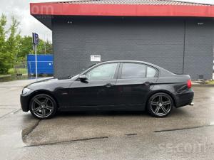 Black BMW 320 2005 in Riga, with an engine capacity of 2.00 L and mileage of 324 thousand km for 3900 €, photo 7 on AUTOMOTO.COM.LV