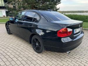 Melns BMW 320 2005 Rīga, ar dzinēja tilpumu 2.00 L un nobraukumu 211 tūkst. km par 3690 €, foto 6 vietnē AUTOMOTO.COM.LV