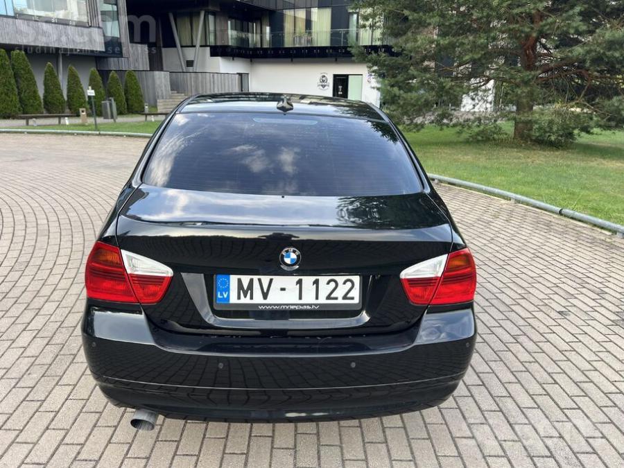 Melns BMW 320 2005 Rīga, ar dzinēja tilpumu 2.00 L un nobraukumu 211 tūkst. km par 3690 €, foto 7 vietnē AUTOMOTO.COM.LV