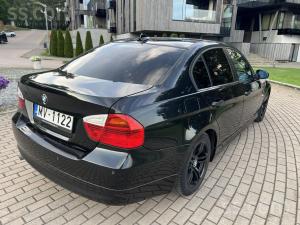 Melns BMW 320 2005 Rīga, ar dzinēja tilpumu 2.00 L un nobraukumu 211 tūkst. km par 3690 €, foto 8 vietnē AUTOMOTO.COM.LV