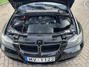 Melns BMW 320 2005 Rīga, ar dzinēja tilpumu 2.00 L un nobraukumu 211 tūkst. km par 3690 €, foto 14 vietnē AUTOMOTO.COM.LV