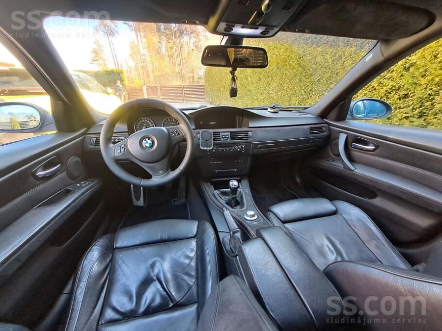 Black BMW 320 2005 in Riga, with an engine capacity of 2.00 L and mileage of 315 thousand km for 3500 €, photo 6 on AUTOMOTO.COM.LV