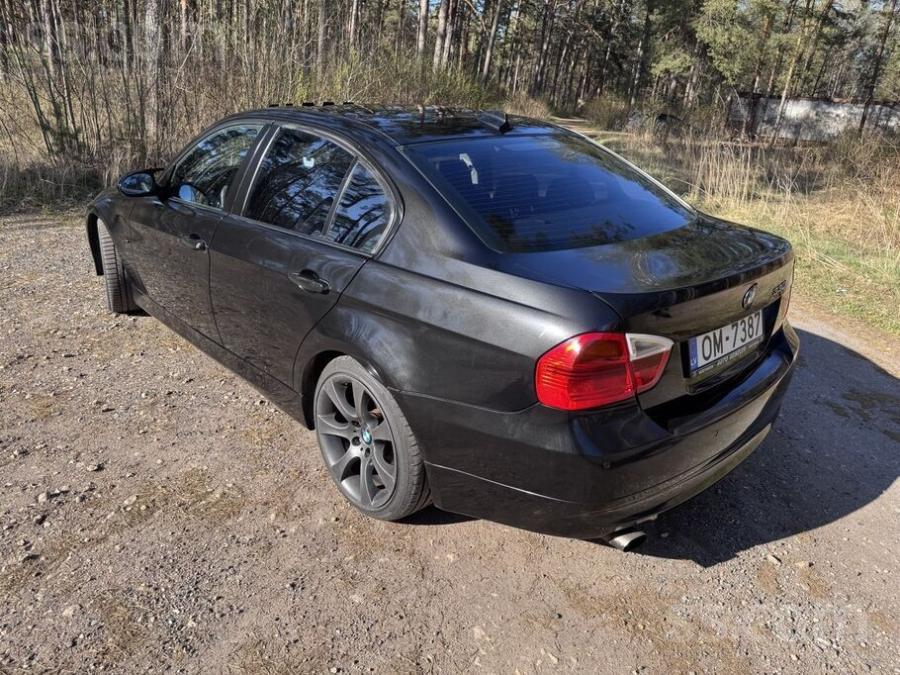 Melns BMW 320 2005 Rīga, ar dzinēja tilpumu 2.00 L un nobraukumu 308 tūkst. km par 4100 €, foto 8 vietnē AUTOMOTO.COM.LV