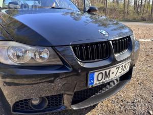 Melns BMW 320 2005 Rīga, ar dzinēja tilpumu 2.00 L un nobraukumu 308 tūkst. km par 4100 €, foto 10 vietnē AUTOMOTO.COM.LV