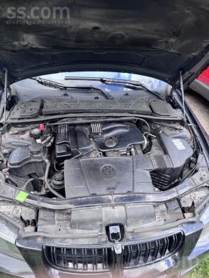 Melns BMW 320 2005 Rīga, ar dzinēja tilpumu 2.00 L un nobraukumu 308 tūkst. km par 4100 €, foto 13 vietnē AUTOMOTO.COM.LV