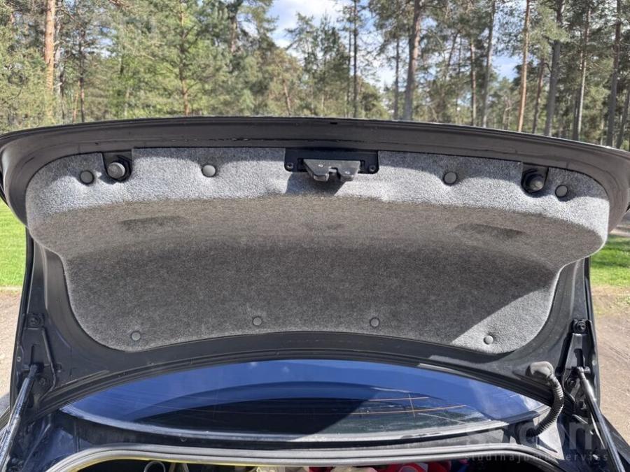 Melns BMW 320 2005 Rīga, ar dzinēja tilpumu 2.00 L un nobraukumu 308 tūkst. km par 4100 €, foto 18 vietnē AUTOMOTO.COM.LV