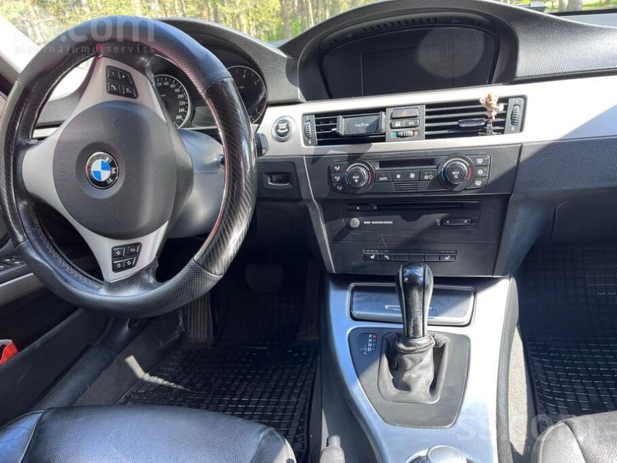 Melns BMW 320 2005 Rīga, ar dzinēja tilpumu 2.00 L un nobraukumu 308 tūkst. km par 4100 €, foto 19 vietnē AUTOMOTO.COM.LV