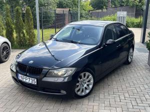 Black BMW 320 2005 in Kaunas, with an engine capacity of 2.00 L and mileage of 341 thousand km for 2500 €, photo  on AUTOMOTO.COM.LV