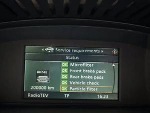Black BMW 320 2005 in Riga, with an engine capacity of 2.00 L and mileage of 379 thousand km for 3990 €, photo 15 on AUTOMOTO.COM.LV
