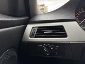 Black BMW 320 2005 in Riga, with an engine capacity of 2.00 L and mileage of 379 thousand km for 3990 €, photo 22 on AUTOMOTO.COM.LV