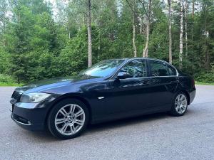 Melns BMW 320 2005 Alīta, ar dzinēja tilpumu 2.00 L un nobraukumu 380 tūkst. km par 4150 €, foto  vietnē AUTOMOTO.COM.LV