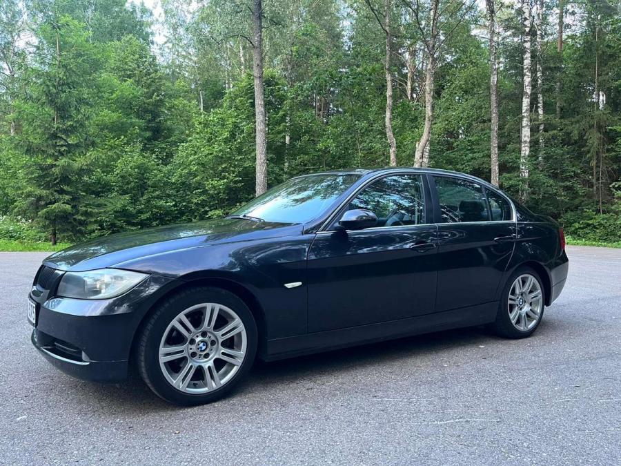 Черный БМВ 320 2005 в Алитус, объемом двигателя 2.00 л и пробегом 380 тыс. км за 4150 €, фото 1 на AUTOMOTO.COM.LV