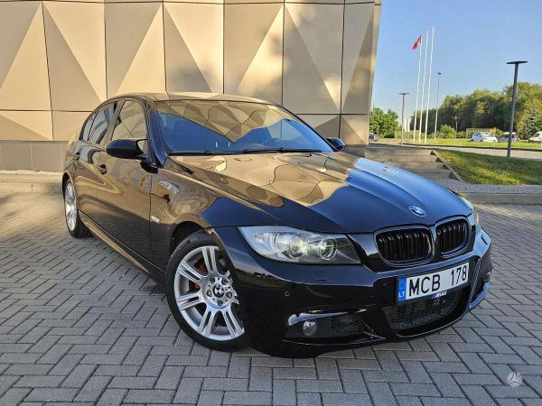 Black BMW 320 2005 in Klaipeda, with an engine capacity of 2.00 L and mileage of 325 thousand km for 3800 €, photo 1 on AUTOMOTO.COM.LV