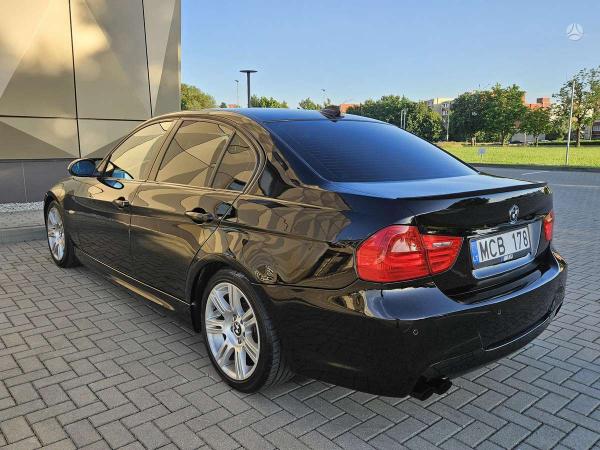 Black BMW 320 2005 in Klaipeda, with an engine capacity of 2.00 L and mileage of 325 thousand km for 3800 €, photo 7 on AUTOMOTO.COM.LV
