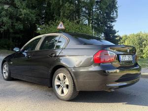 Black BMW 320 2005 in Vilnius, with an engine capacity of 2.00 L and mileage of 360 thousand km for 2399 €, photo 7 on AUTOMOTO.COM.LV