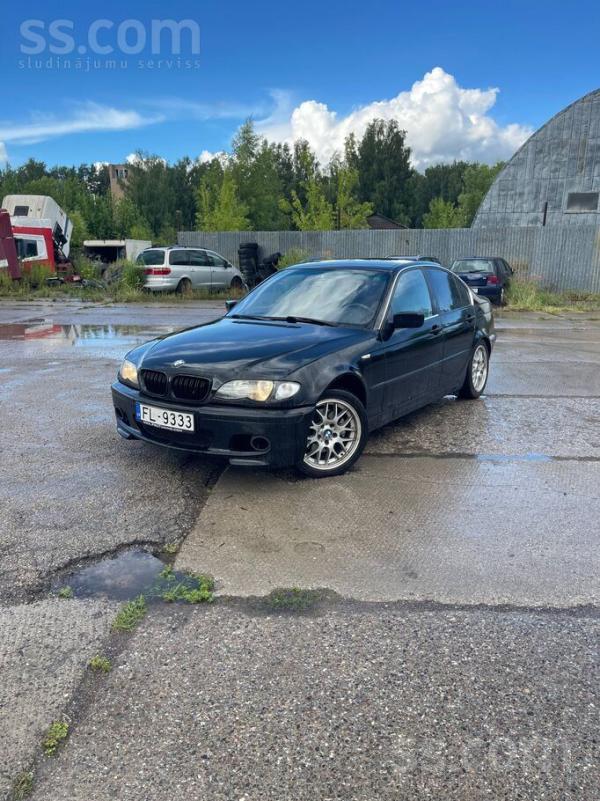 Black BMW 320 2005 in Riga, with an engine capacity of 2.00 L and mileage of 373 thousand km for 2000 €, photo 1 on AUTOMOTO.COM.LV