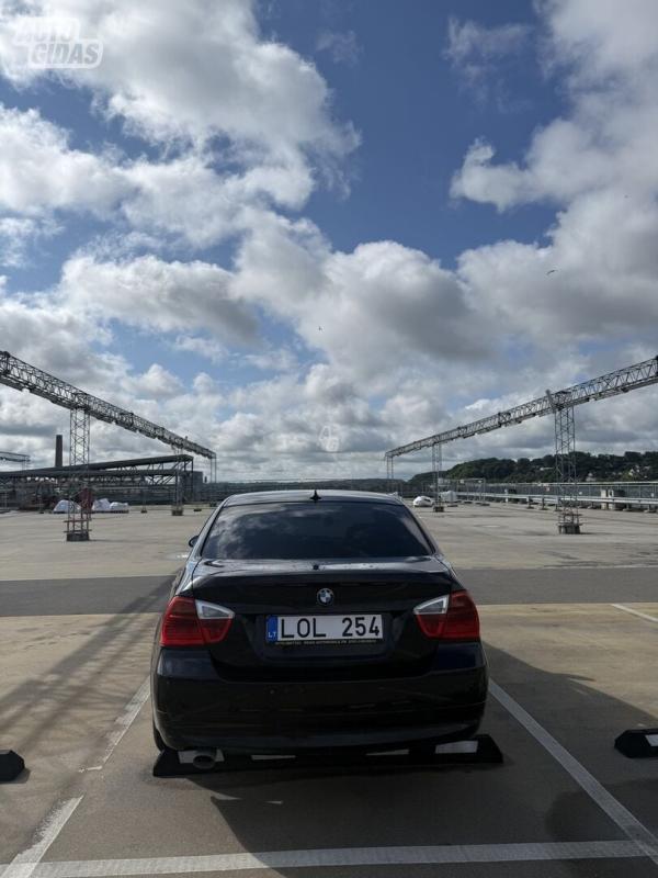 Melns BMW 320 2005 Kauņa, ar dzinēja tilpumu 2.00 L un nobraukumu 444 tūkst. km par 2500 €, foto 2 vietnē AUTOMOTO.COM.LV