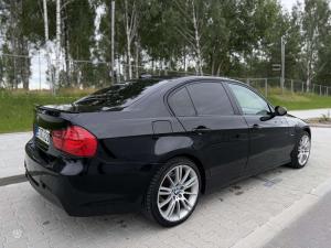 Melns BMW 320 2005 Viļņa, ar dzinēja tilpumu 2.00 L un nobraukumu 420 tūkst. km par 3999 €, foto 5 vietnē AUTOMOTO.COM.LV