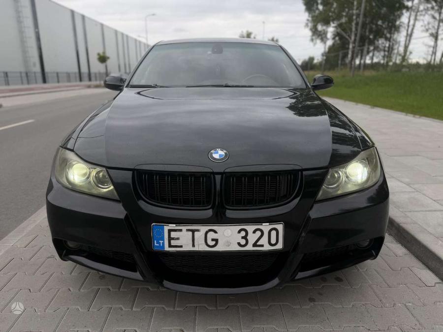 Melns BMW 320 2005 Viļņa, ar dzinēja tilpumu 2.00 L un nobraukumu 420 tūkst. km par 3999 €, foto 16 vietnē AUTOMOTO.COM.LV