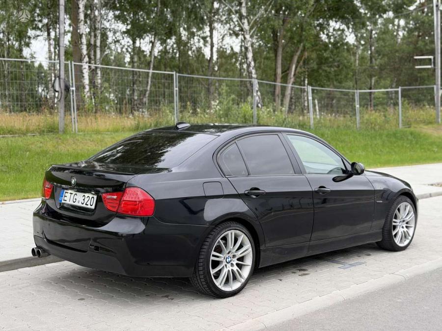 Melns BMW 320 2005 Viļņa, ar dzinēja tilpumu 2.00 L un nobraukumu 420 tūkst. km par 3450 €, foto 18 vietnē AUTOMOTO.COM.LV
