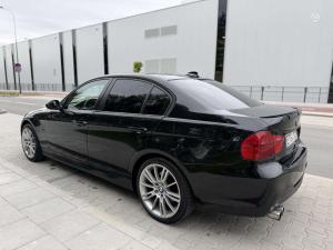 Melns BMW 320 2005 Viļņa, ar dzinēja tilpumu 2.00 L un nobraukumu 420 tūkst. km par 3450 €, foto 23 vietnē AUTOMOTO.COM.LV