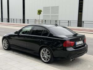 Melns BMW 320 2005 Viļņa, ar dzinēja tilpumu 2.00 L un nobraukumu 420 tūkst. km par 3450 €, foto 24 vietnē AUTOMOTO.COM.LV