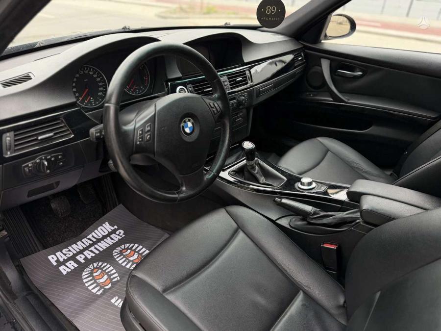 Melns BMW 320 2005 Viļņa, ar dzinēja tilpumu 2.00 L un nobraukumu 420 tūkst. km par 3450 €, foto 26 vietnē AUTOMOTO.COM.LV