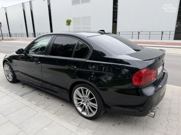 Melns BMW 320 2005 Viļņa, ar dzinēja tilpumu 2.00 L un nobraukumu 420 tūkst. km par 3350 €, foto 5 vietnē AUTOMOTO.COM.LV