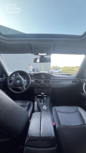 Black BMW 320 2005 in Siauliai, with an engine capacity of 2.00 L and mileage of 352 thousand km for 3500 €, photo 6 on AUTOMOTO.COM.LV